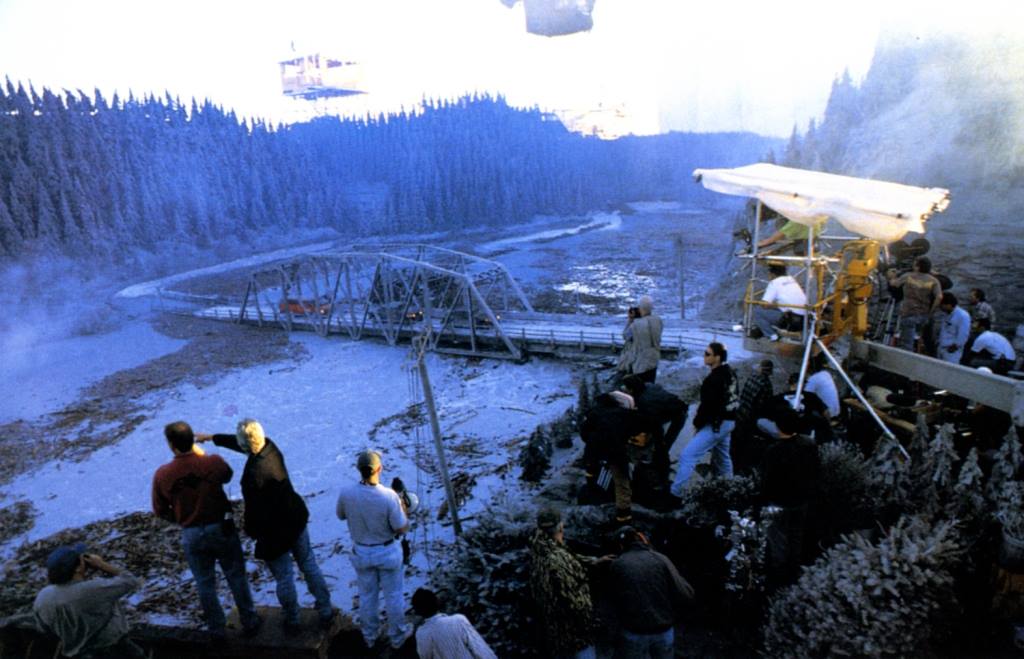 'True Lies' just turned 25. So many cool VFX scenes in that film, the ...